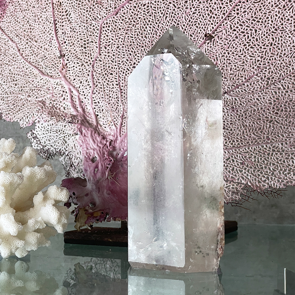 Buy Punta de Cuarzo Claro | AMAMINERALI